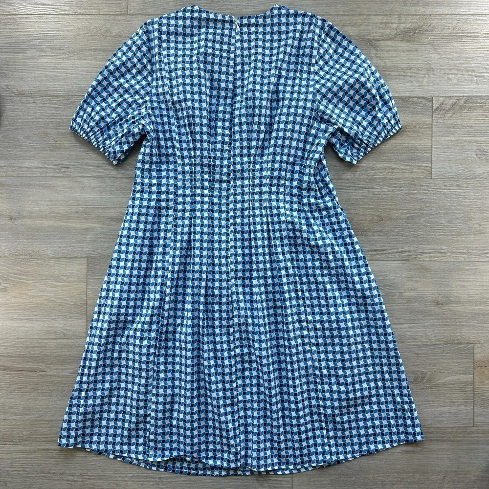 Boden | Dresses | Boden Dress Women Us 2l Long Vneck Dart Detail Fluro ...